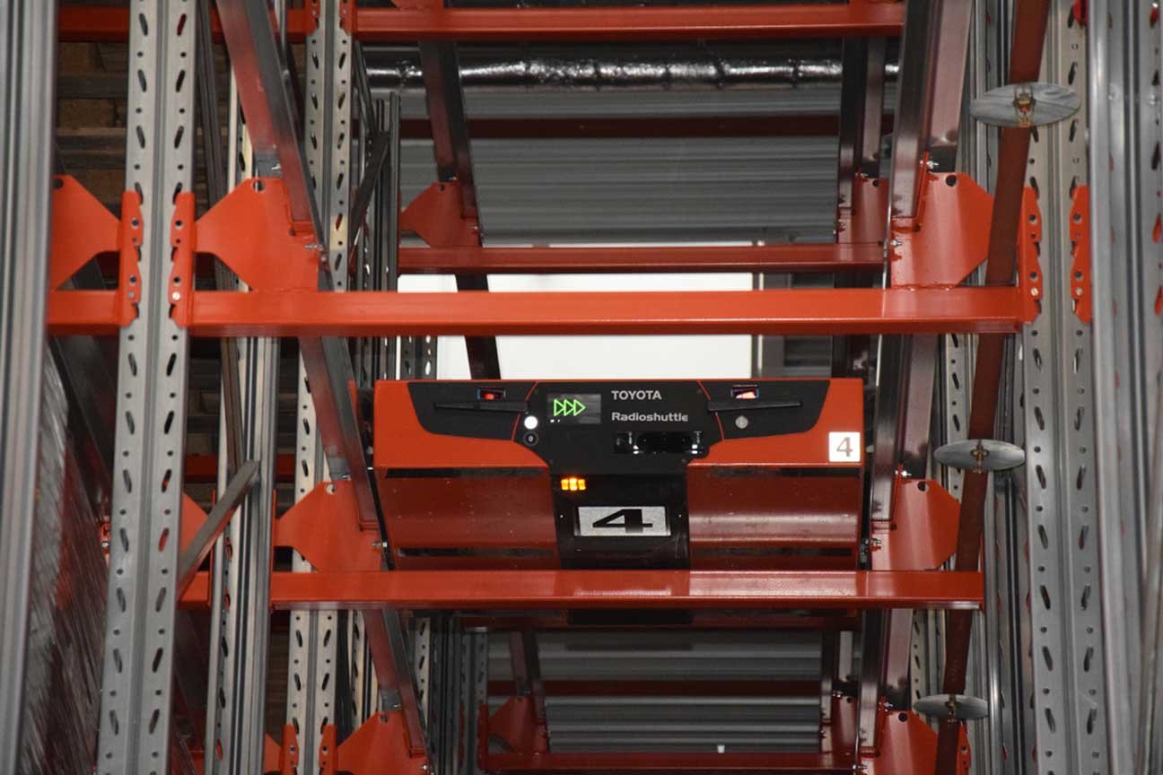 Sistema shuttle: Qué es y cómo funciona en logística