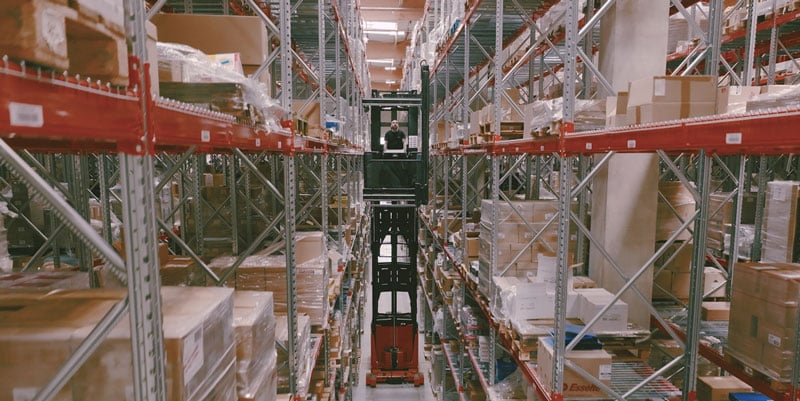 Carretilla bilateral: Qué es y cómo se diferencia de la trilateral